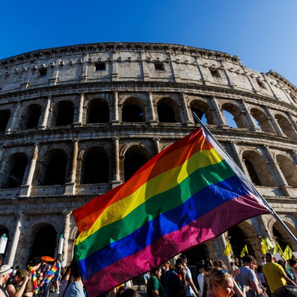 Domani l'onda Pride su Roma. La madrina Rose Villain: "La mia voce per ...